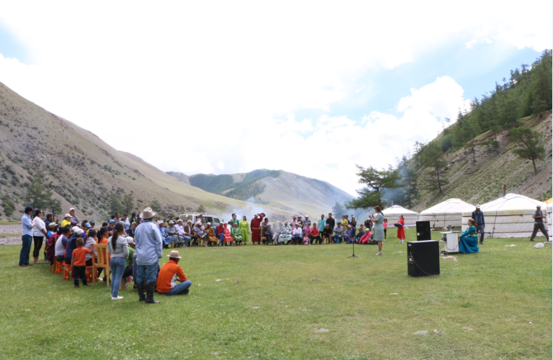 Ховд аймагт нутгийн иргэдэд түшиглэсэн аялал жуулчлалыг хөгжүүлэх анхны эхлэл тавигдаж Дарви